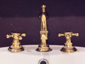 How to fix a dripping compression faucet in Milford, CT | Ricks Plumbing